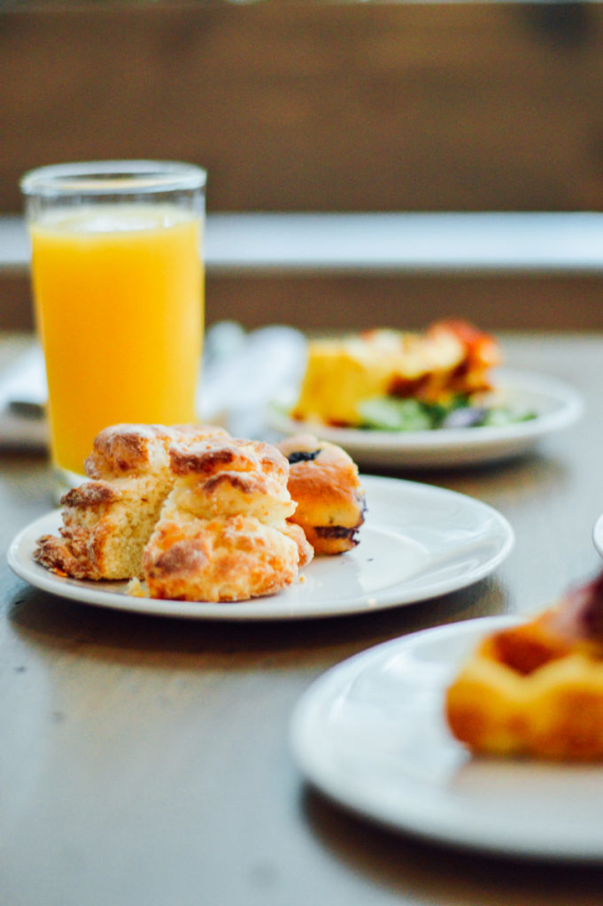 5 Easy Summer Travel Tips | By Gabriella