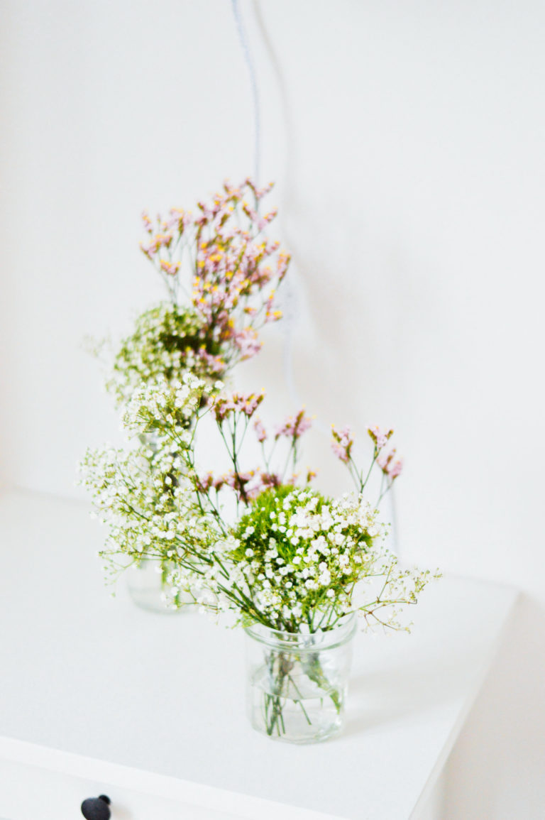 5 Mini Floral Arrangements for Less Than $25 | By Gabriella