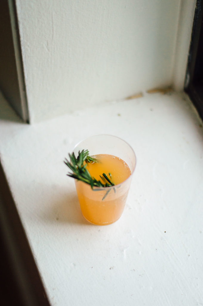 Rosemary Grapefruit Fizz Cocktail Recipe | By Gabriella