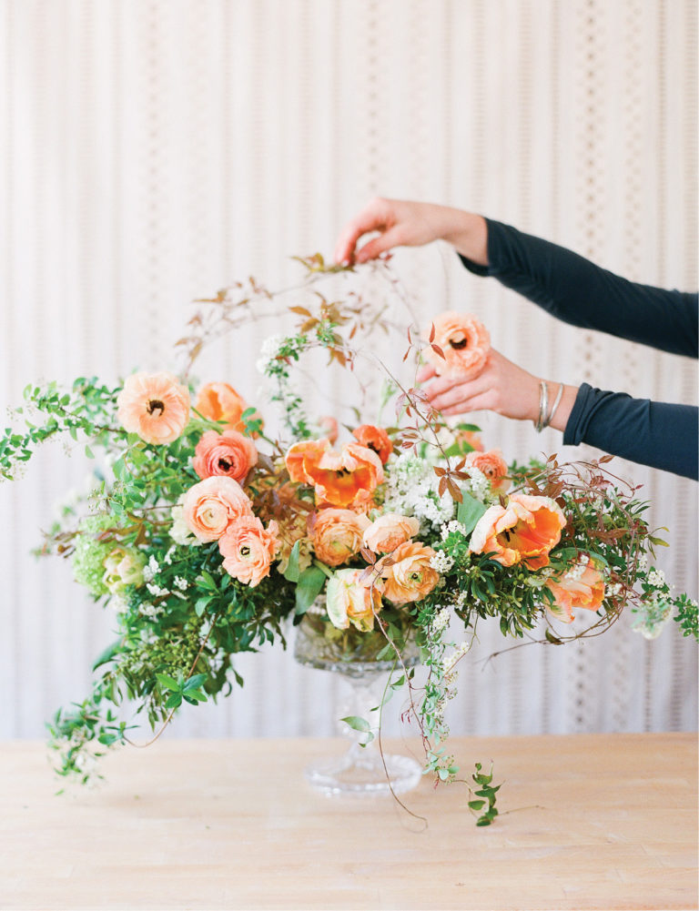 7 Colorful Floral Arrangements for Spring - By Gabriella