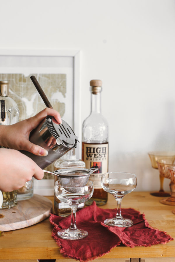 Maple Whiskey Sour (with a Sparkle Maple Syrup!) - By Gabriella