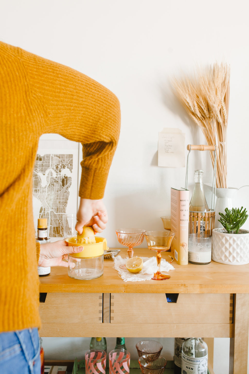 Apple Cider Cocktail: A Fall Spiced Manhattan - By Gabriella